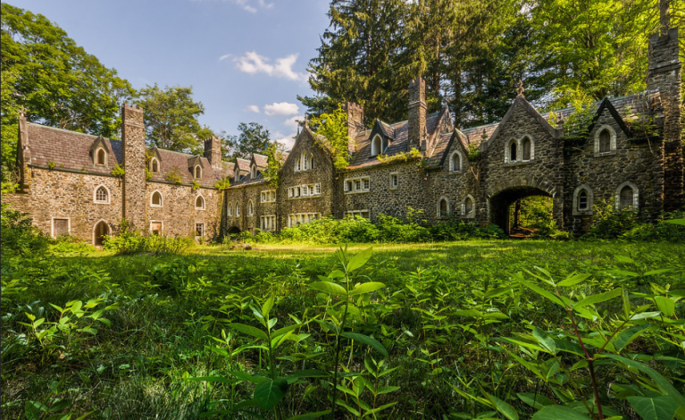 Dundas Castle – The Rose and the Thistle