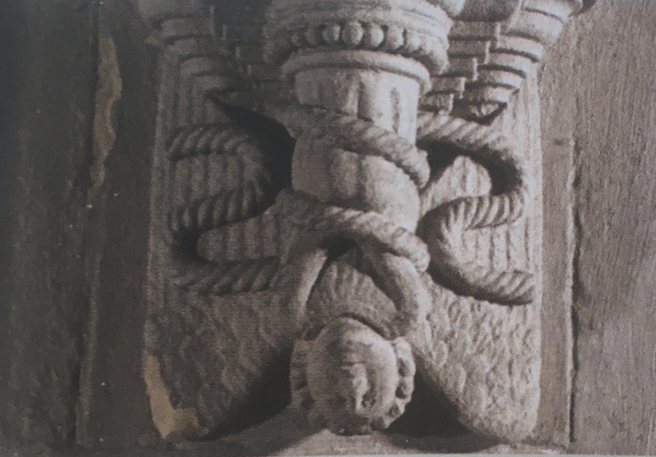 Rosslyn Chapel – The Rose and the Thistle